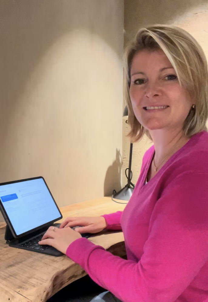 Waarom een bureau tegen de muur minder productief werkt | Flowtastic by ...